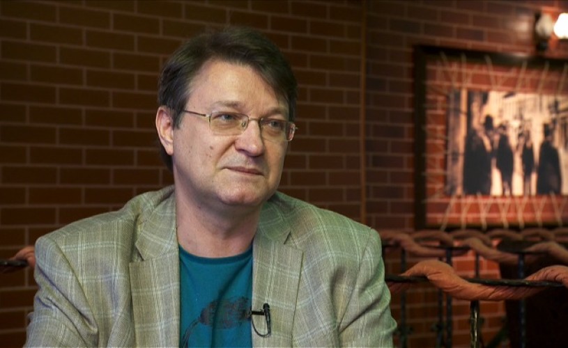 Florin Iaru anunţă prima revistă românească de proză scurtă - Ziarul ...