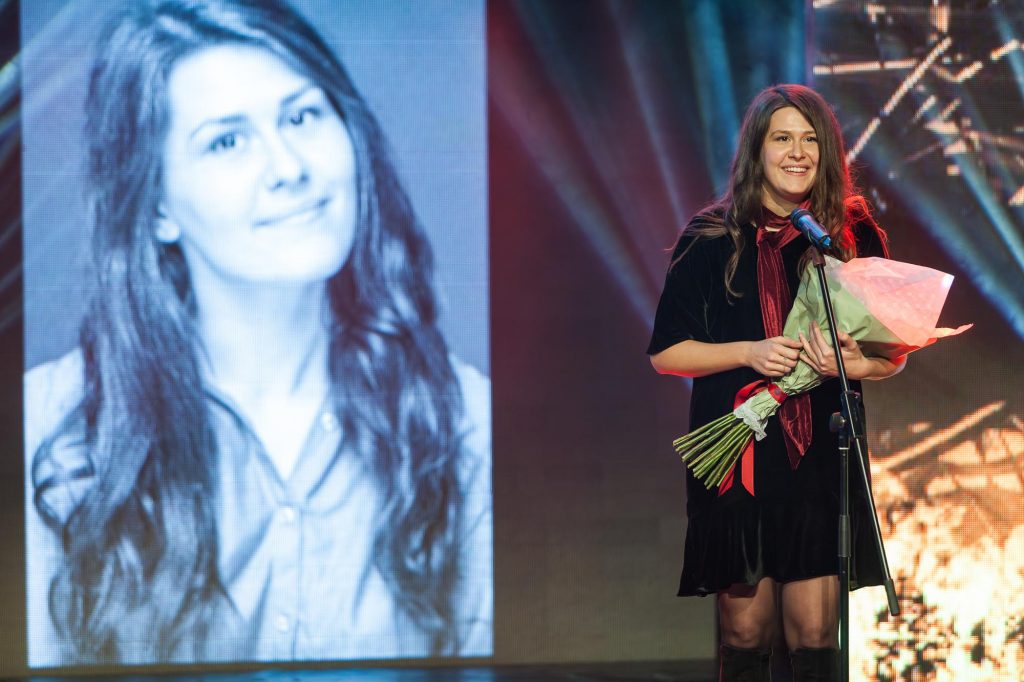 10 tineri actori pentru 10 ani de Teatru Metropolis - Ziarul Metropolis ...